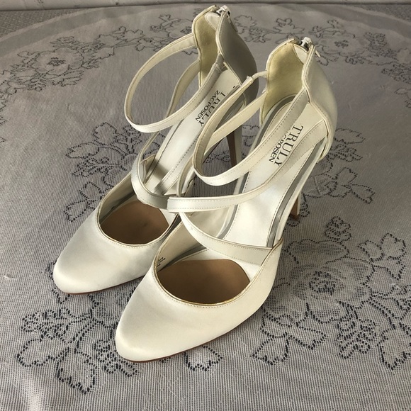 Truly Zach Posen | Shoes | Womens Truly Zach Posen Satin And Leather ...
